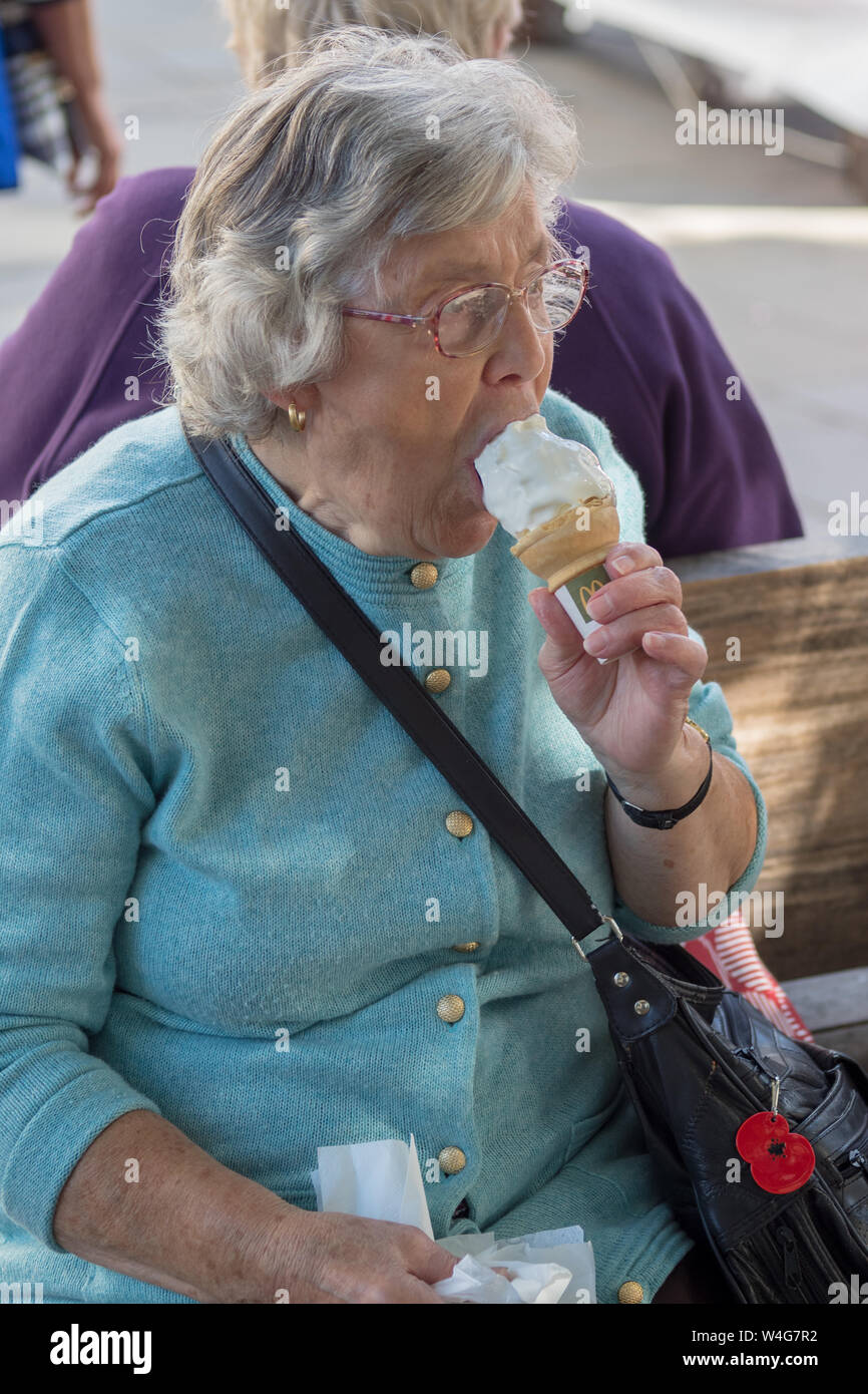 People shopping in the centre of Lancaster Stock Photo - Alamy