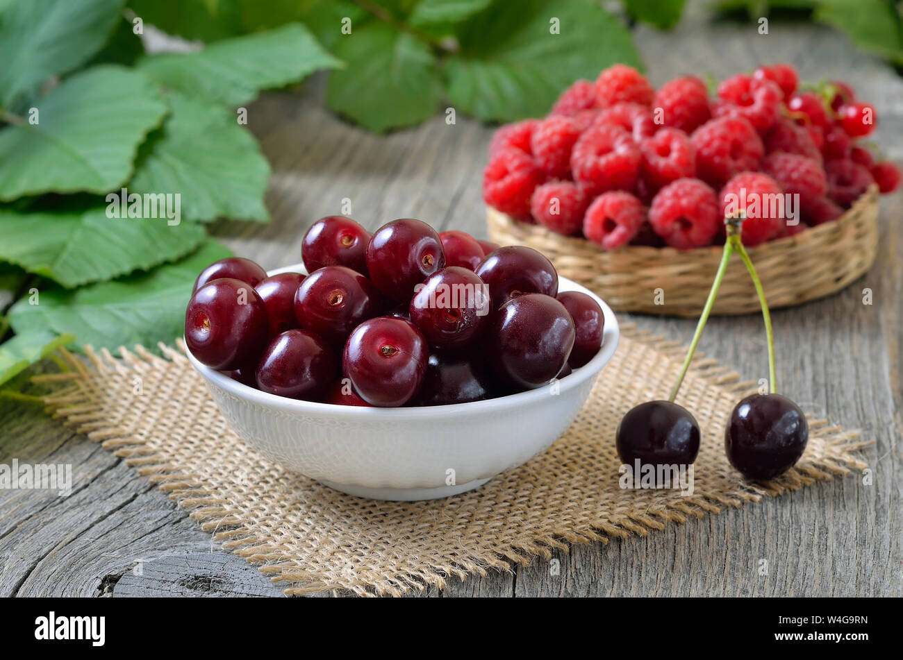 Large red cherry hi-res stock photography and images - Alamy