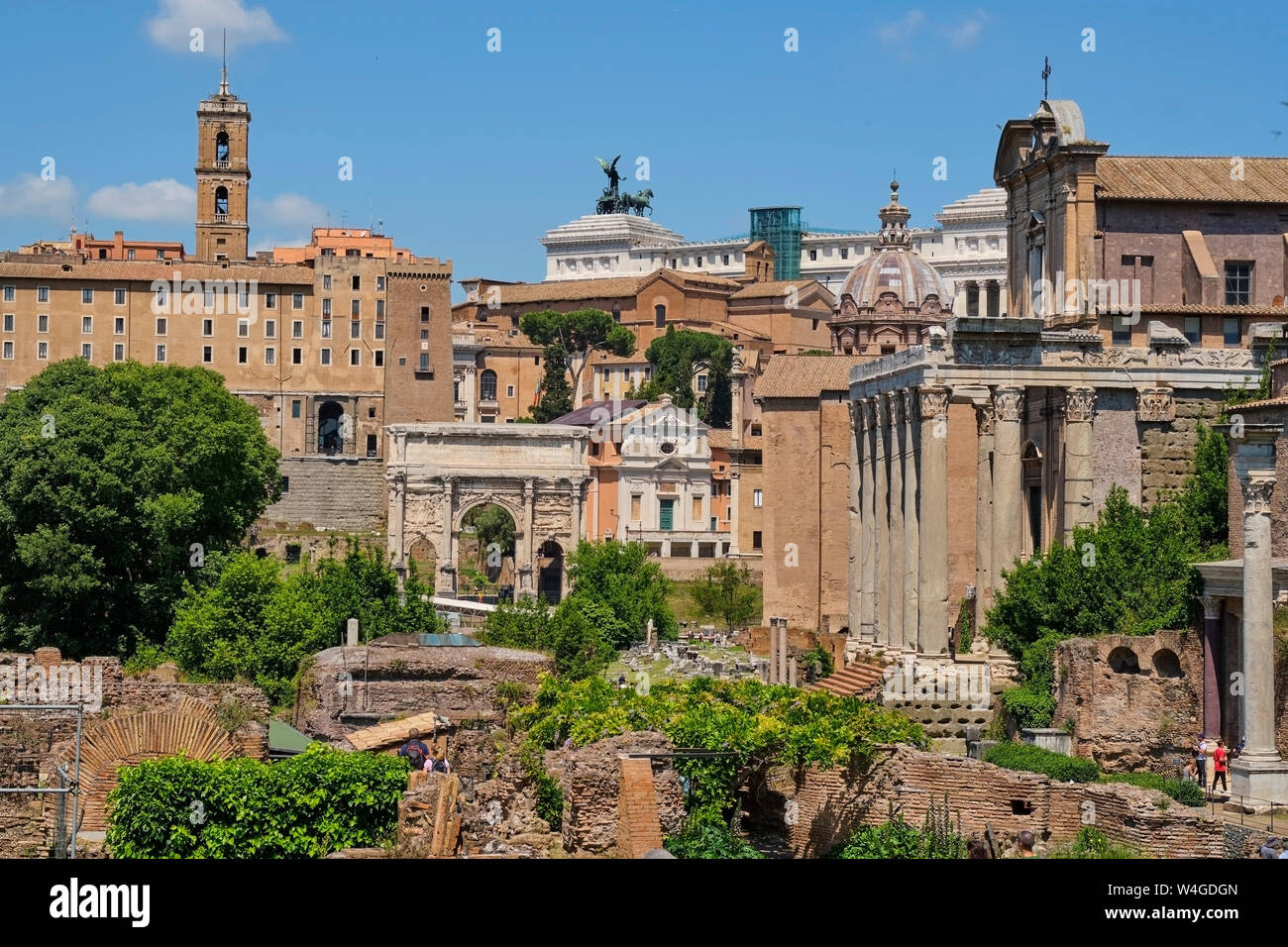 Forum romanum rome italy hi-res stock photography and images - Alamy