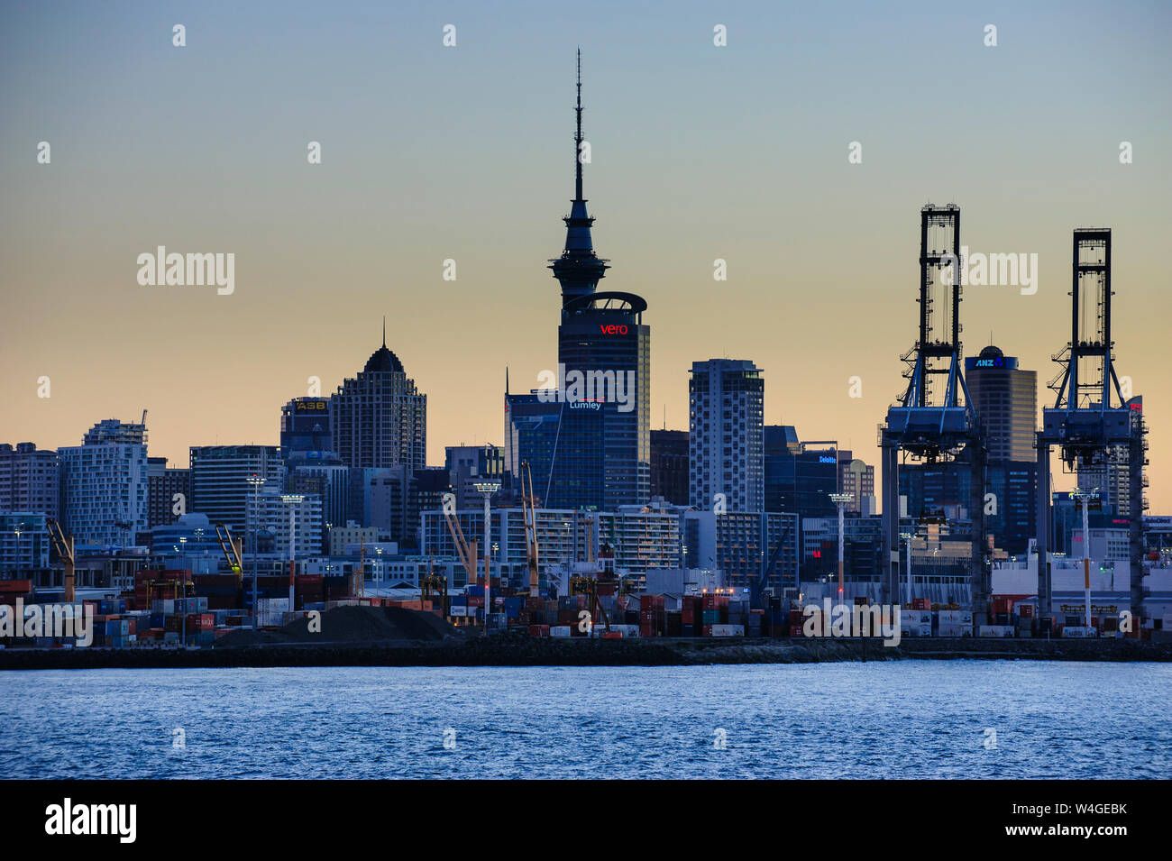 Evening light auckland harbour new hi-res stock photography and images ...