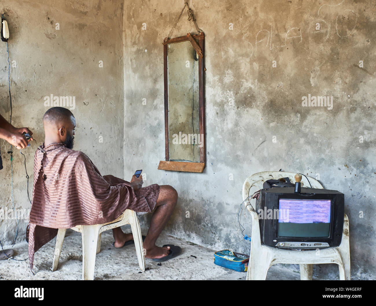 Mobile barber shop hi-res stock photography and images - Alamy
