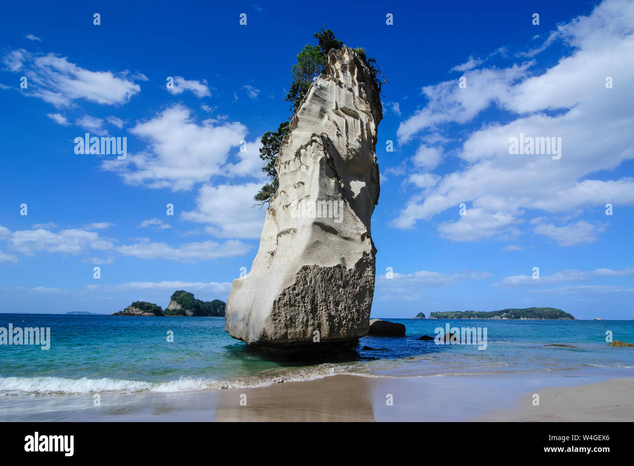 Giant rock on the sandy beach of Cathedral Cove, Coromandel, North ...