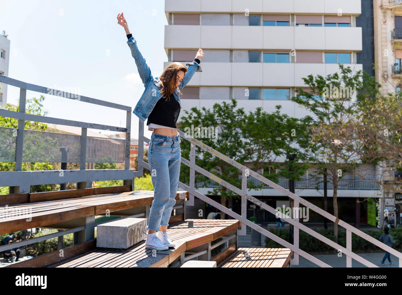 Full grandstand hi-res stock photography and images - Alamy
