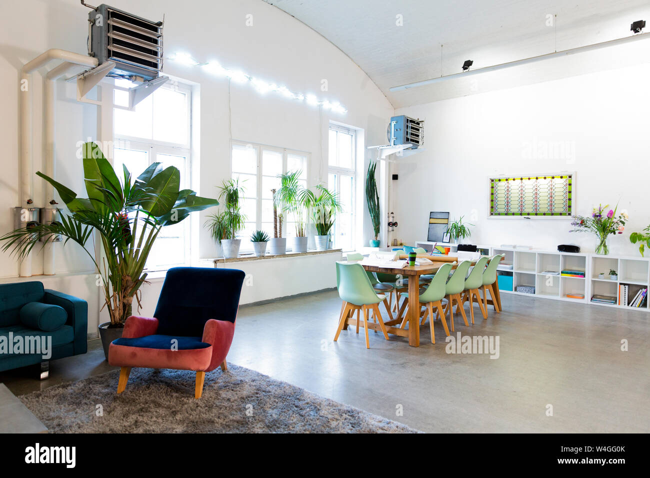 Modern office interior Stock Photo - Alamy