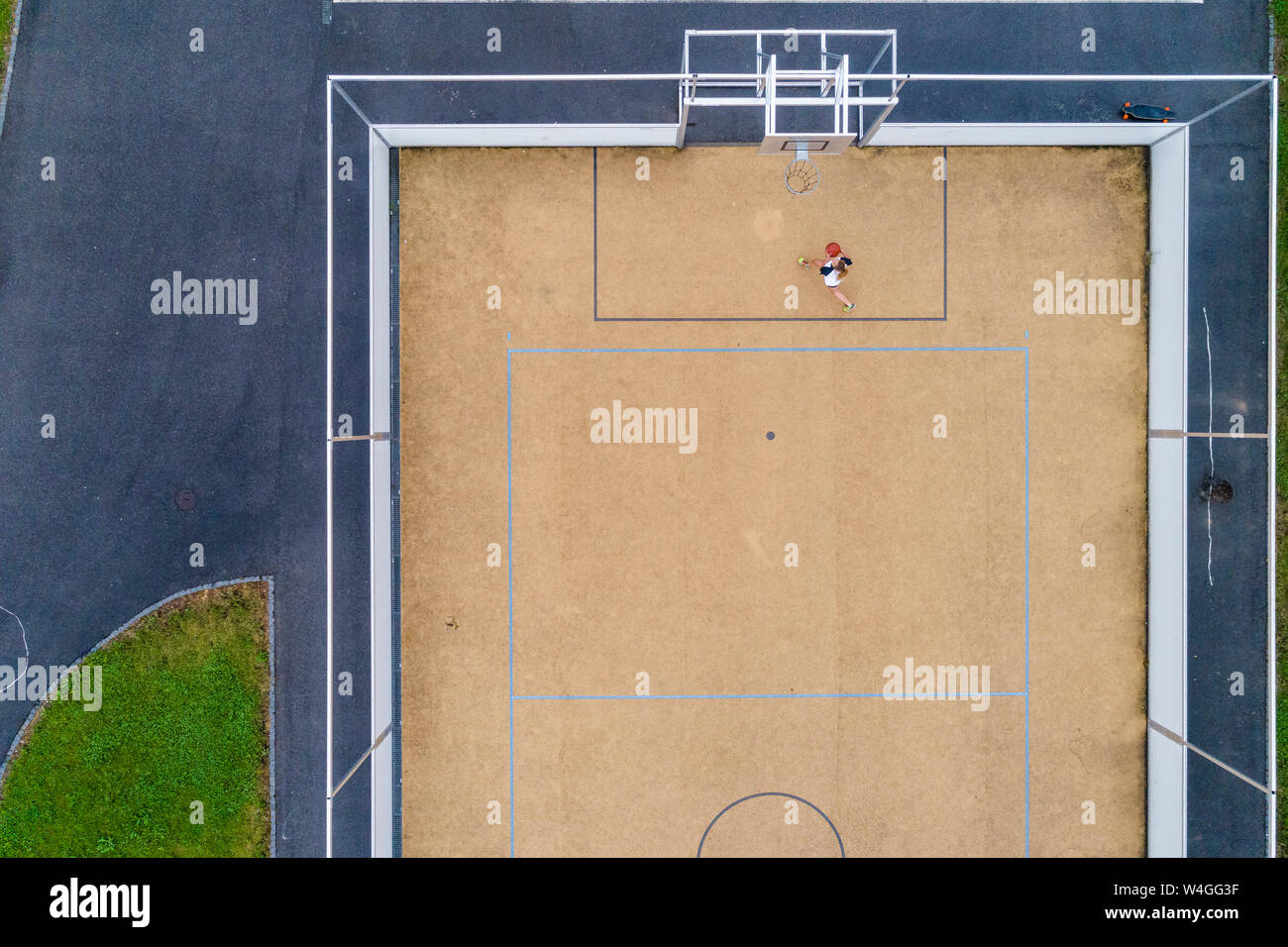 Basketball hoop aerial view hi-res stock photography and images - Alamy
