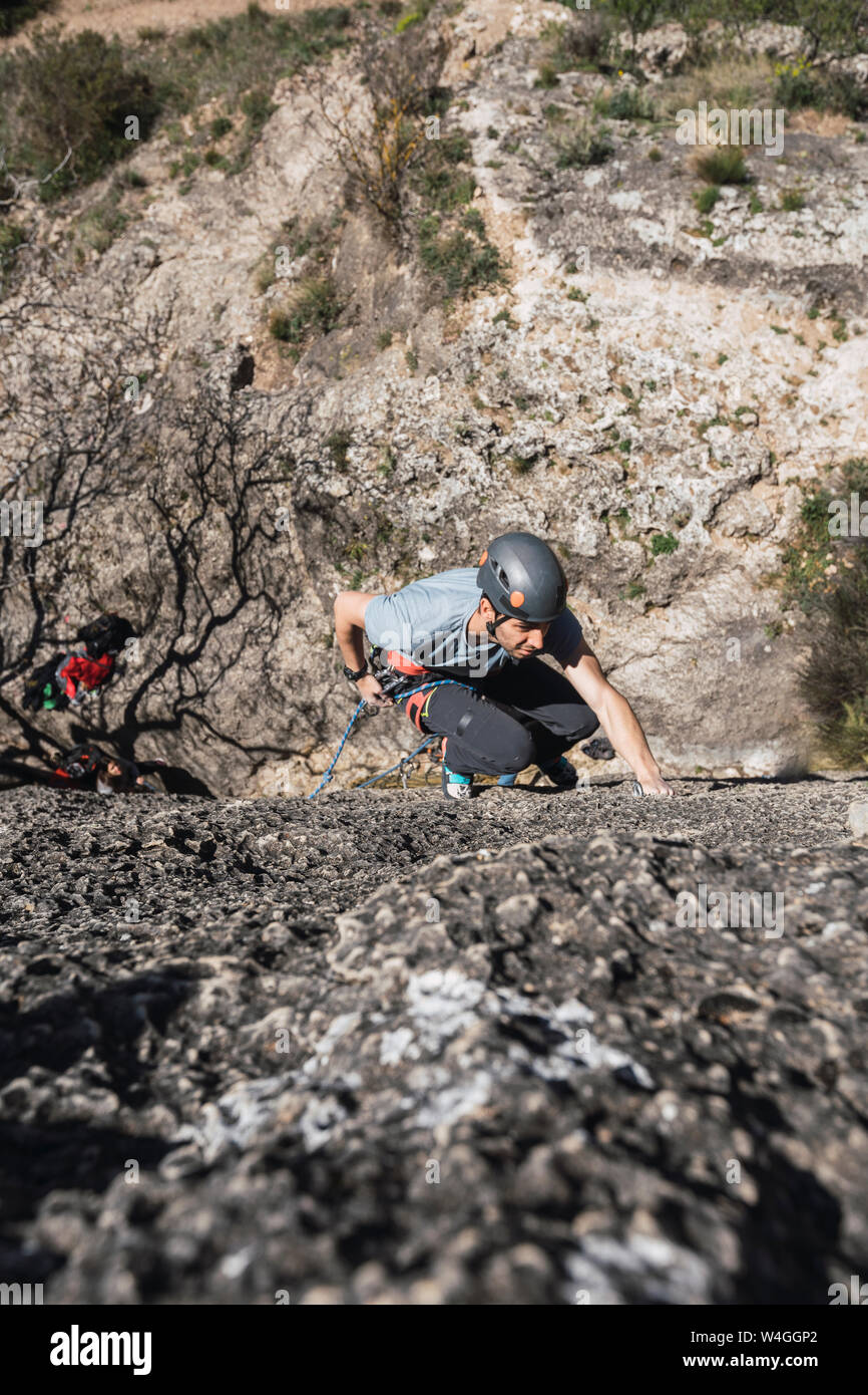 Rock climbing extreme sports close hi-res stock photography and images ...