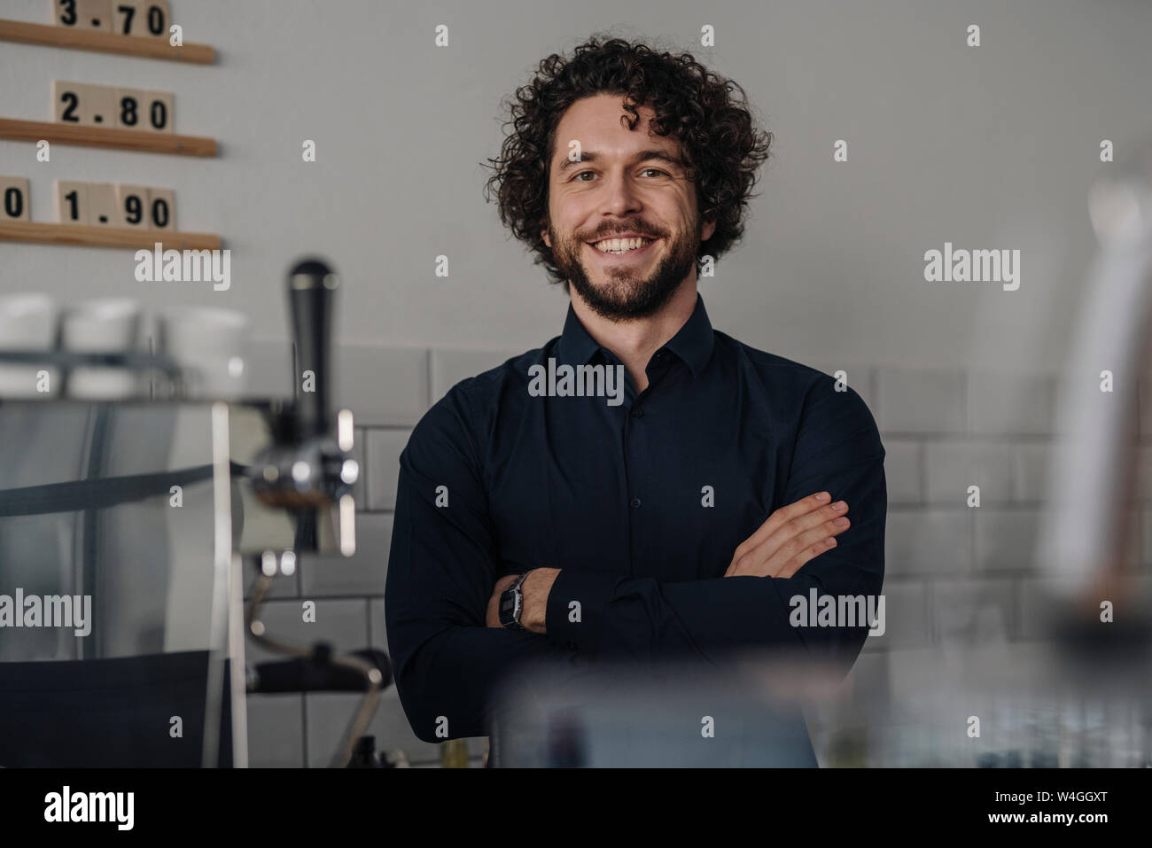 Behind counter coffee shop hi-res stock photography and images - Alamy