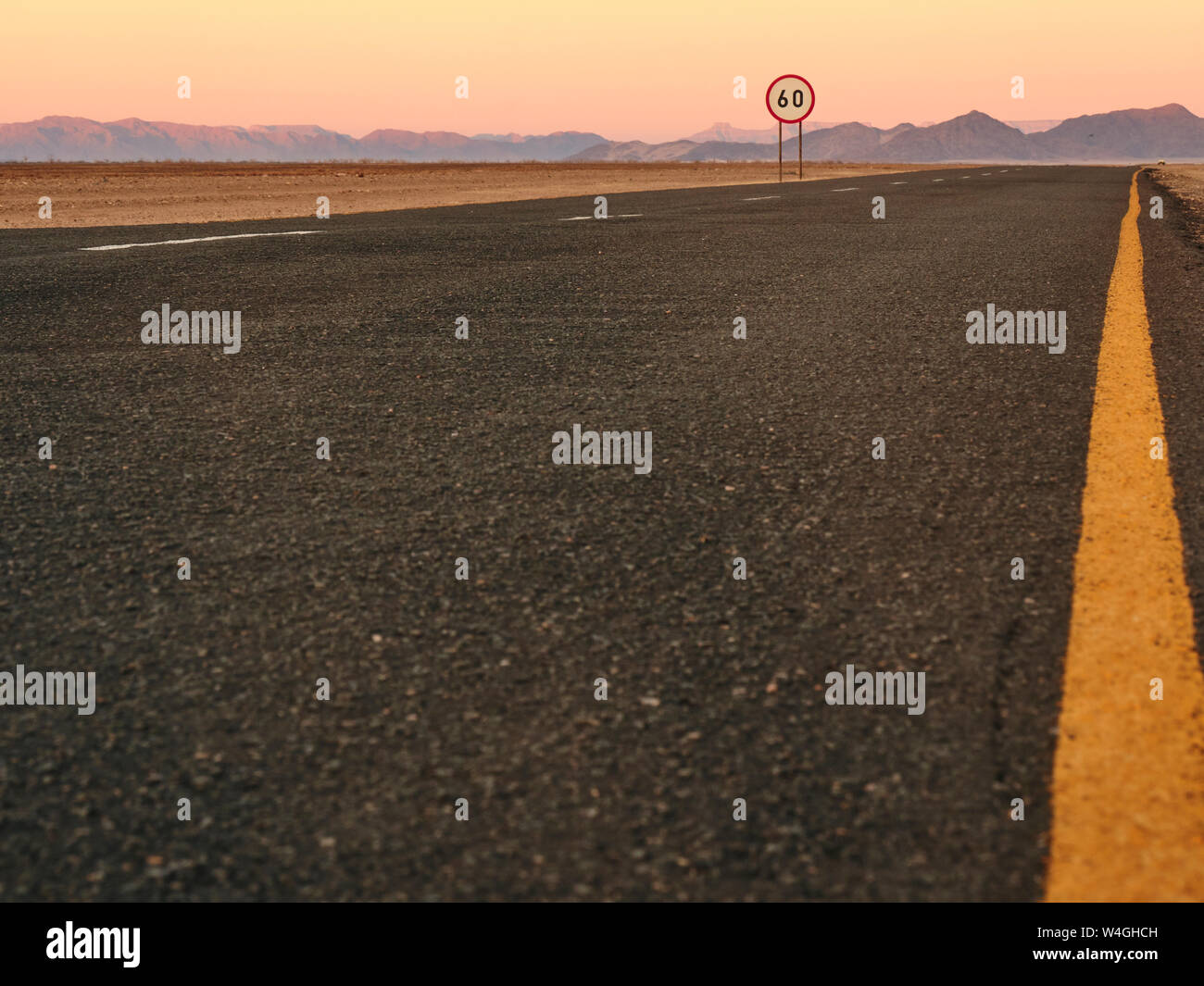 Empty road evening twilight hi-res stock photography and images - Alamy