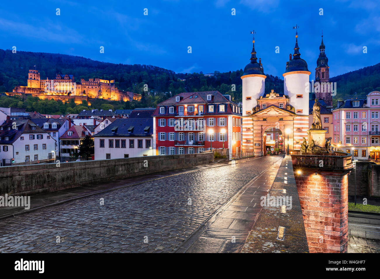 Path To Castle High Resolution Stock Photography and Images - Alamy