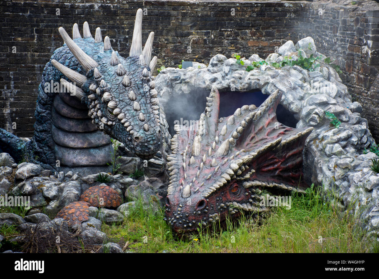 Welsh Dragon Sculpture Stock Photos & Welsh Dragon Sculpture Stock ...