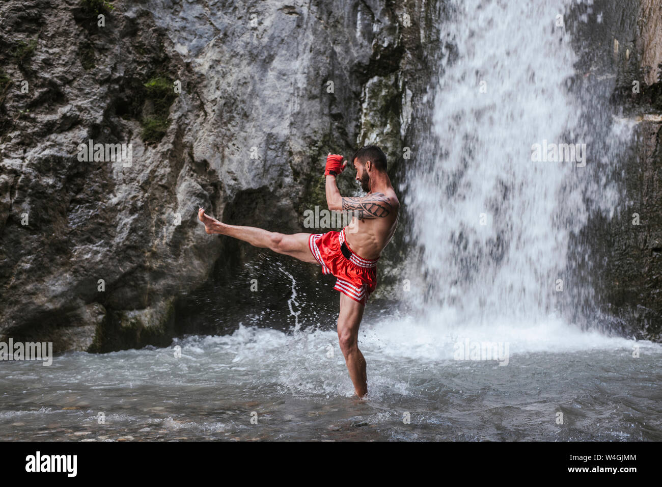 Boxing workout hi-res stock photography and images - Alamy