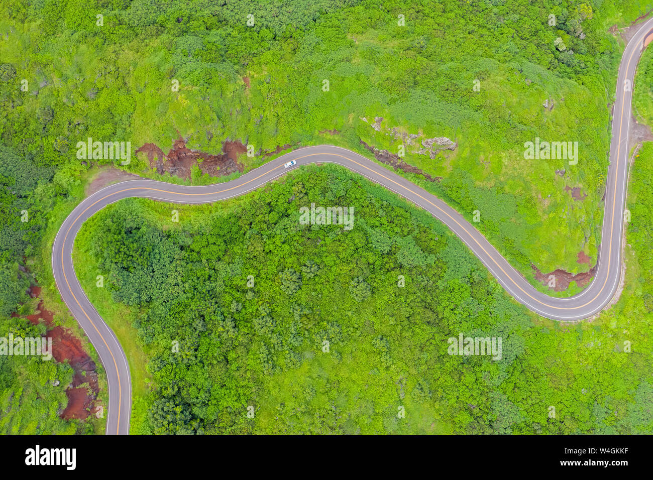 Overhead vehicle hi-res stock photography and images - Alamy