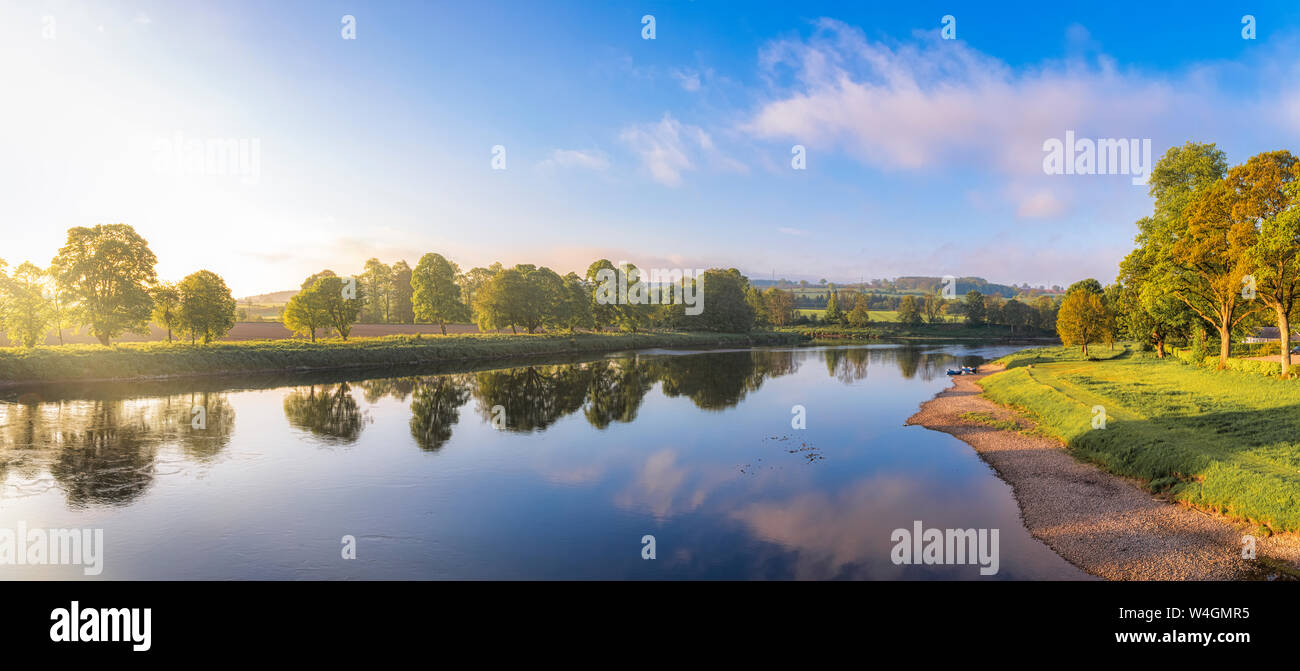 Perth scotland river hi-res stock photography and images - Alamy