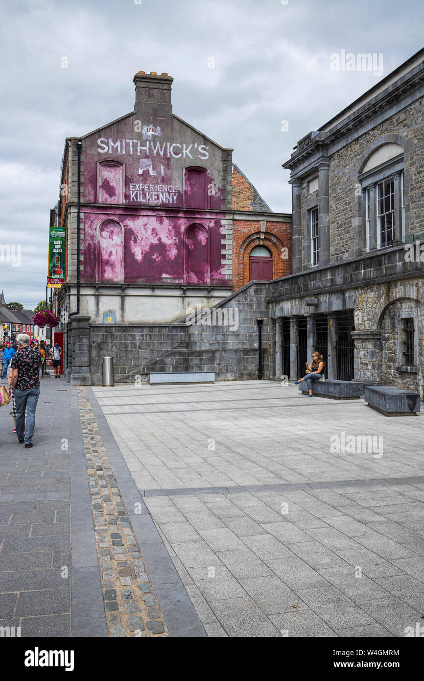 Kilkenny beer hi-res stock photography and images - Alamy