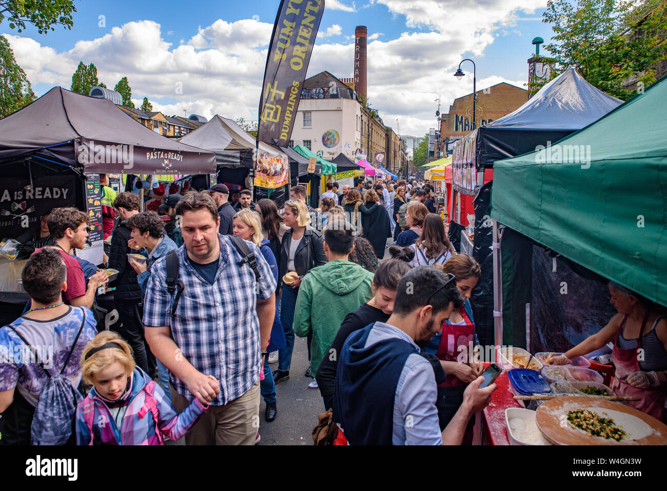 London street food stalls hi-res stock photography and images - Alamy