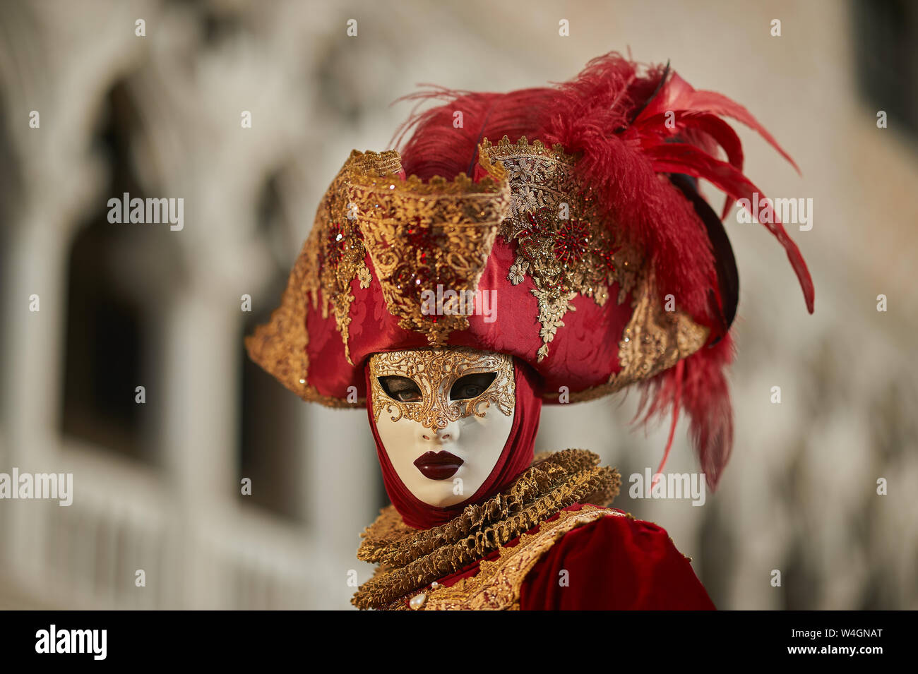 Red costumes hi-res stock photography and images - Alamy