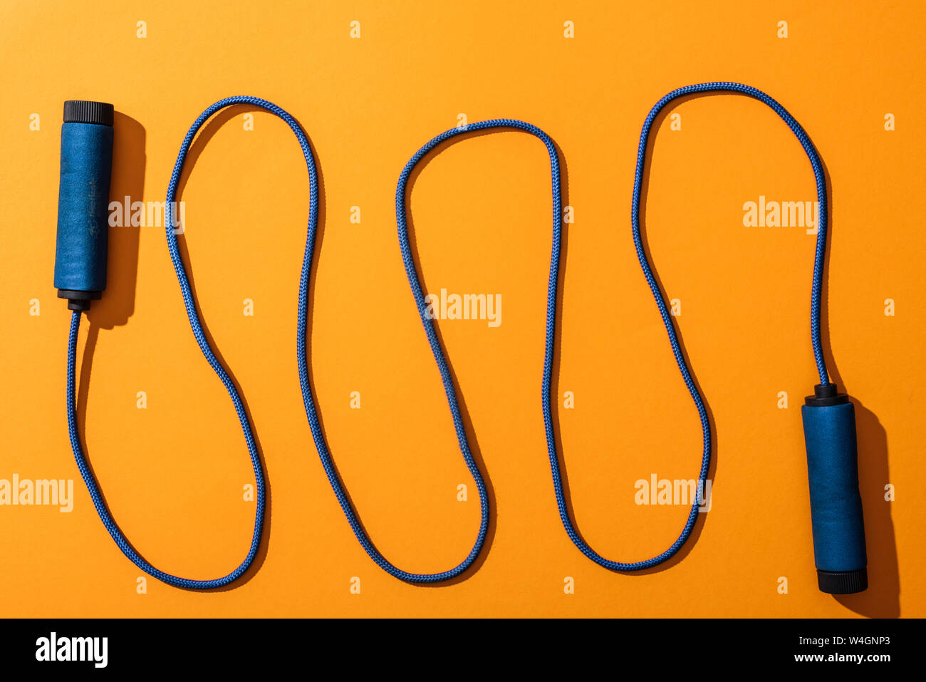 Skipping waves hi-res stock photography and images - Alamy