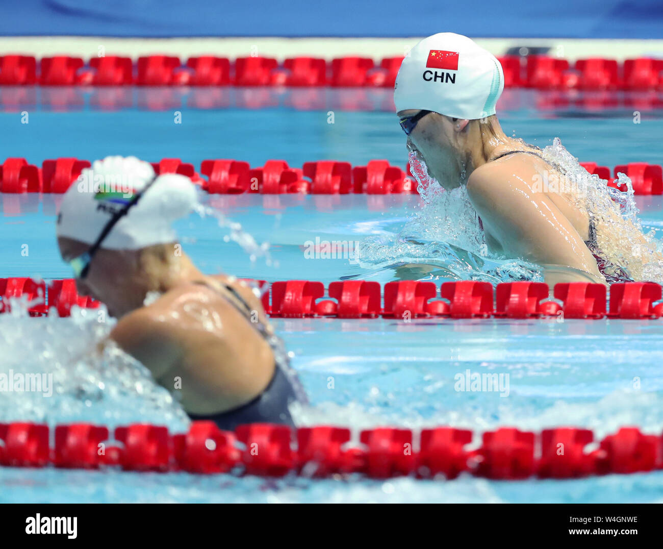 Gwangju, South Korea. 23rd July, 2019. Yu Jingyao (R) of China competes ...