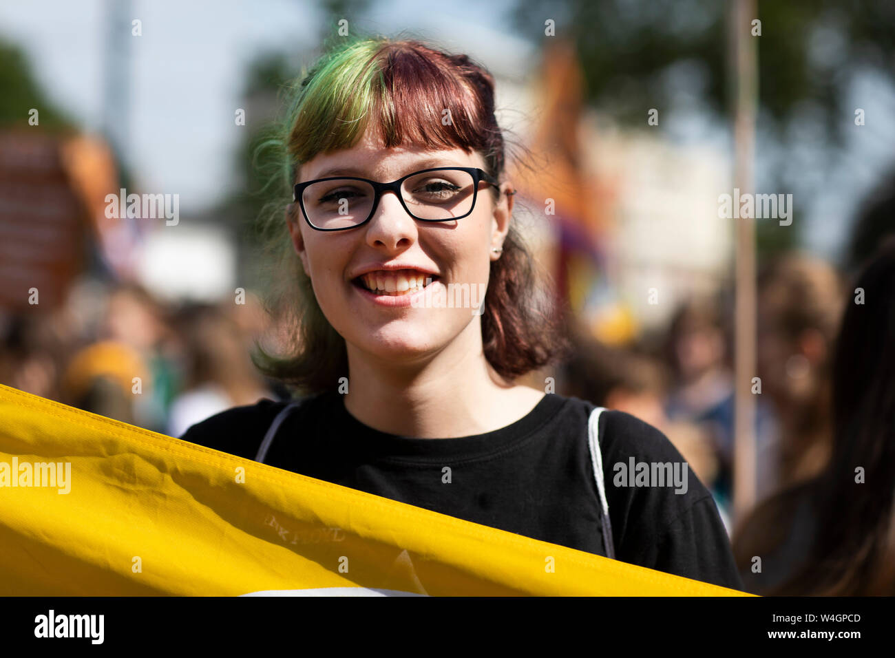 Demonstrating camera hi-res stock photography and images - Alamy