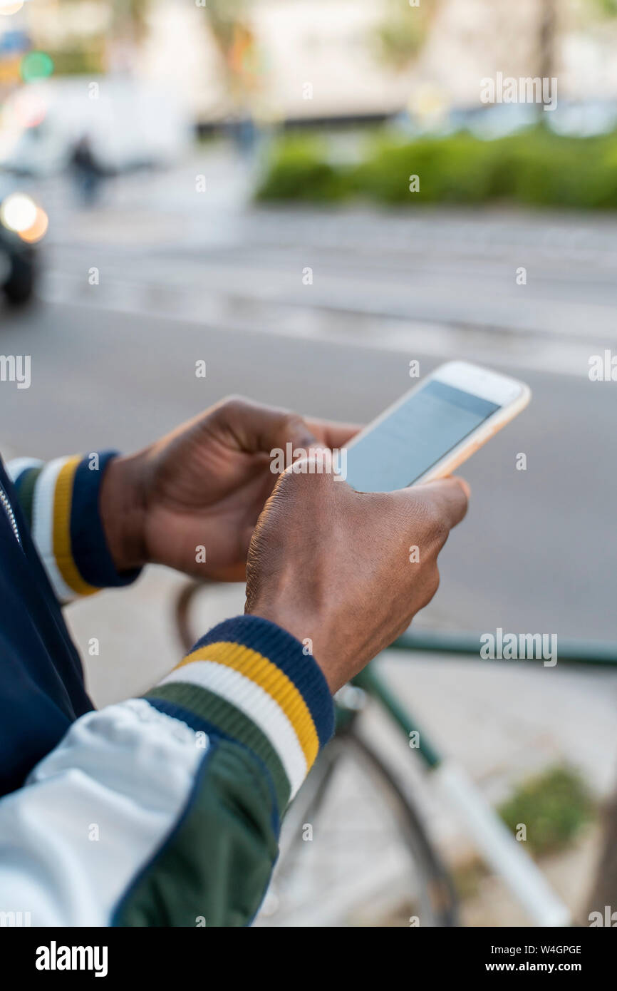 Hand Holding Phone High Resolution Stock Photography and Images - Alamy