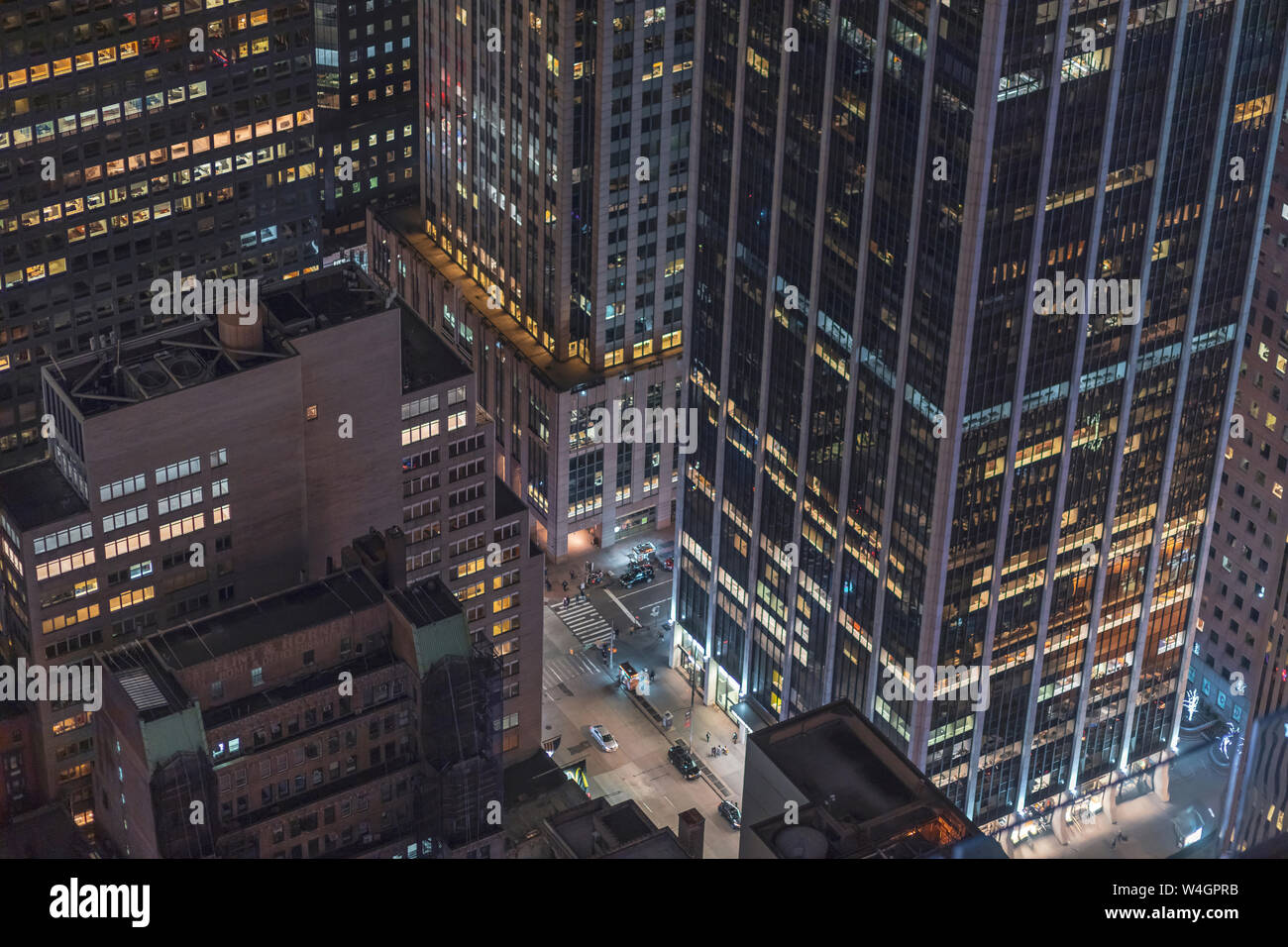 Urban canyon new york hi-res stock photography and images - Alamy