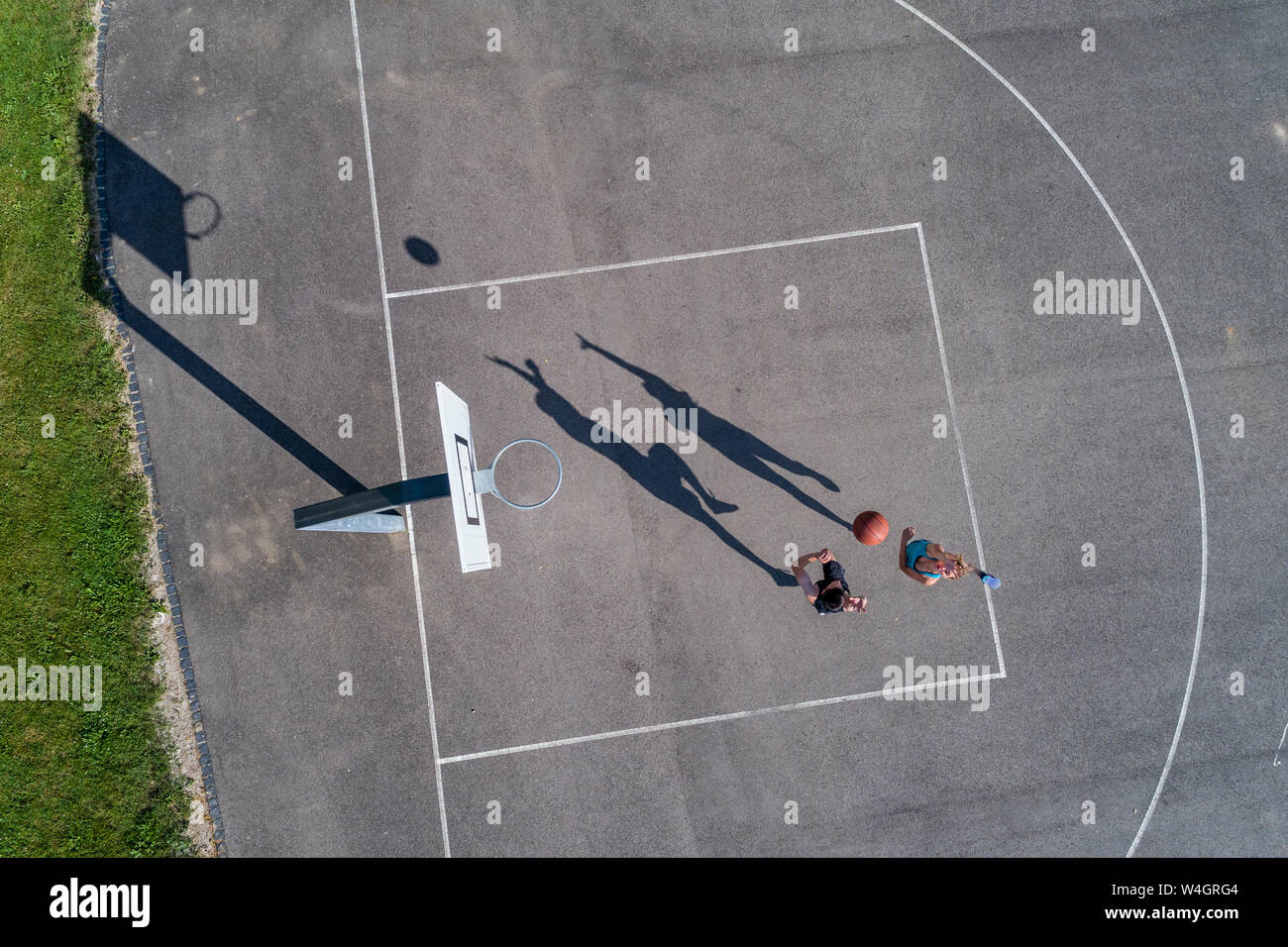 Aerial jumping young woman hi-res stock photography and images - Alamy