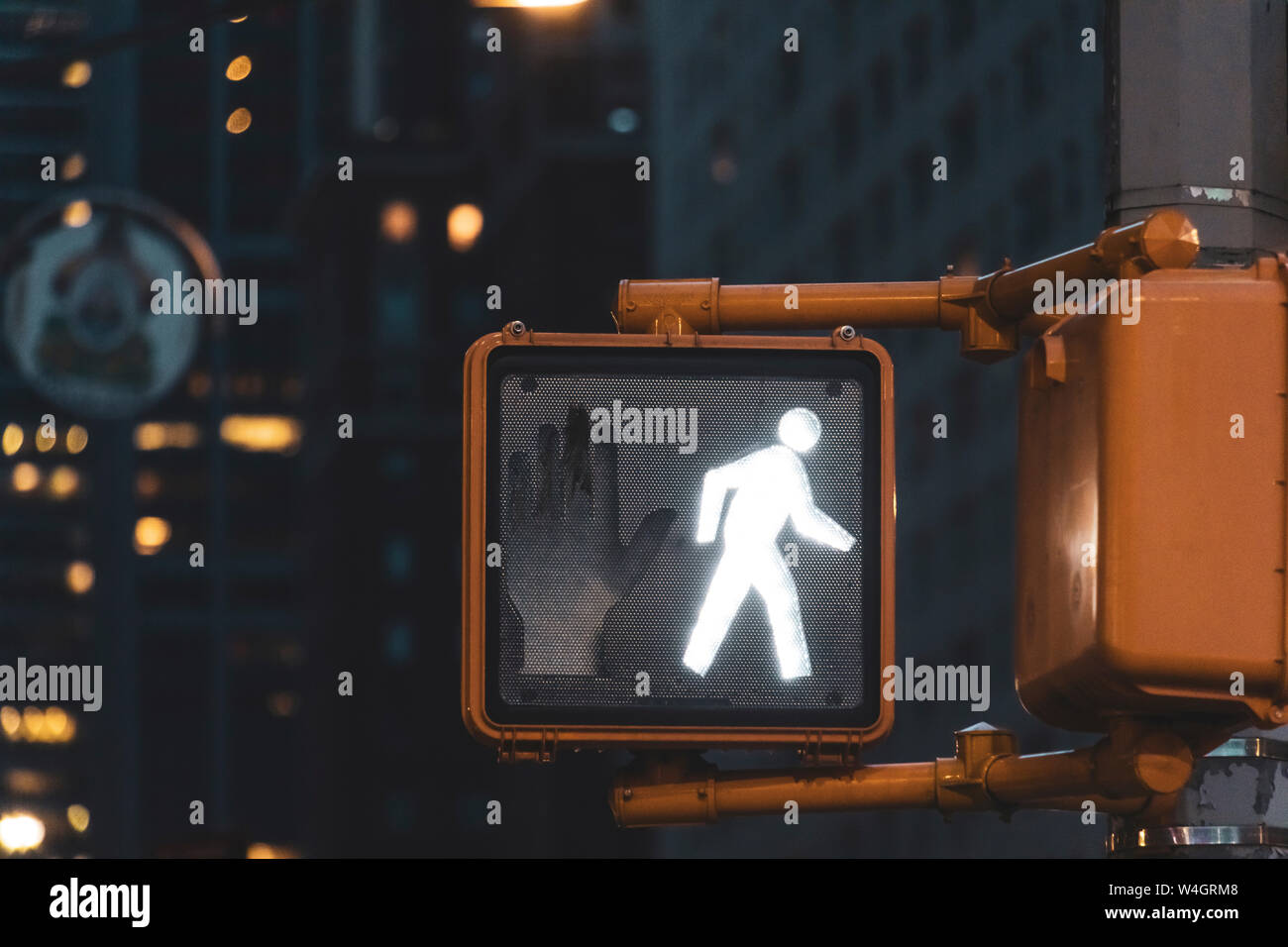 Pedestrian light at night, Manhattan, New York City, USA Stock Photo ...