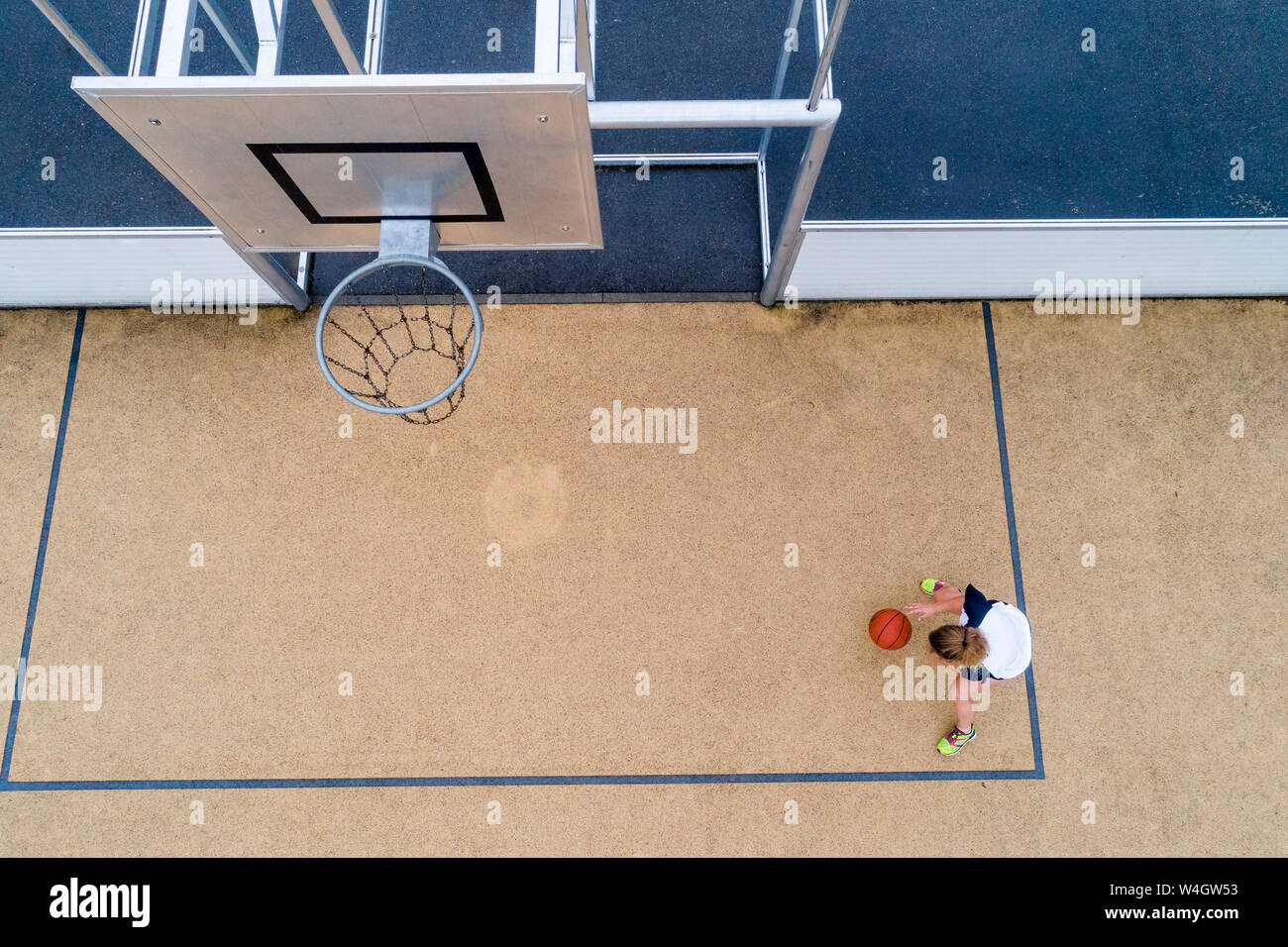 Basketball court overhead view hi-res stock photography and images - Alamy