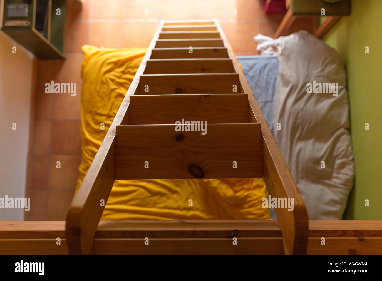 Overhead ladder hi-res stock photography and images - Alamy