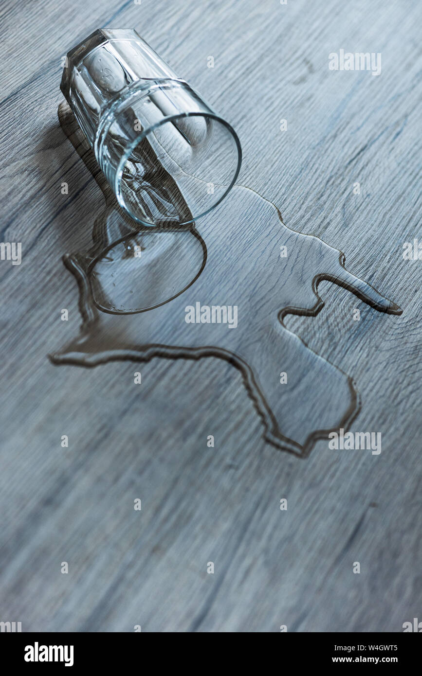 Spilled water hi-res stock photography and images - Alamy