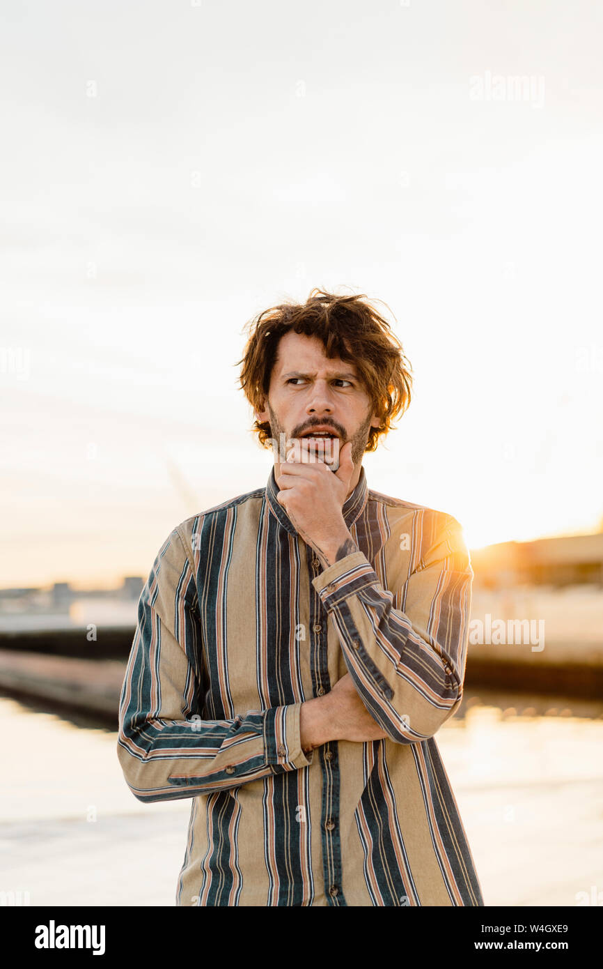 Thinking man hi-res stock photography and images - Alamy