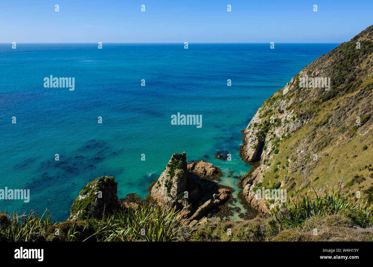 Nugget point lighthouse new zealand hi-res stock photography and images ...