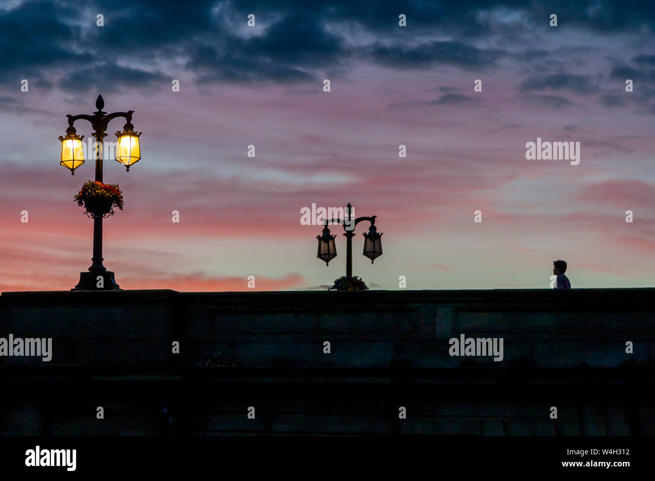 Low light street photography hi-res stock photography and images - Alamy