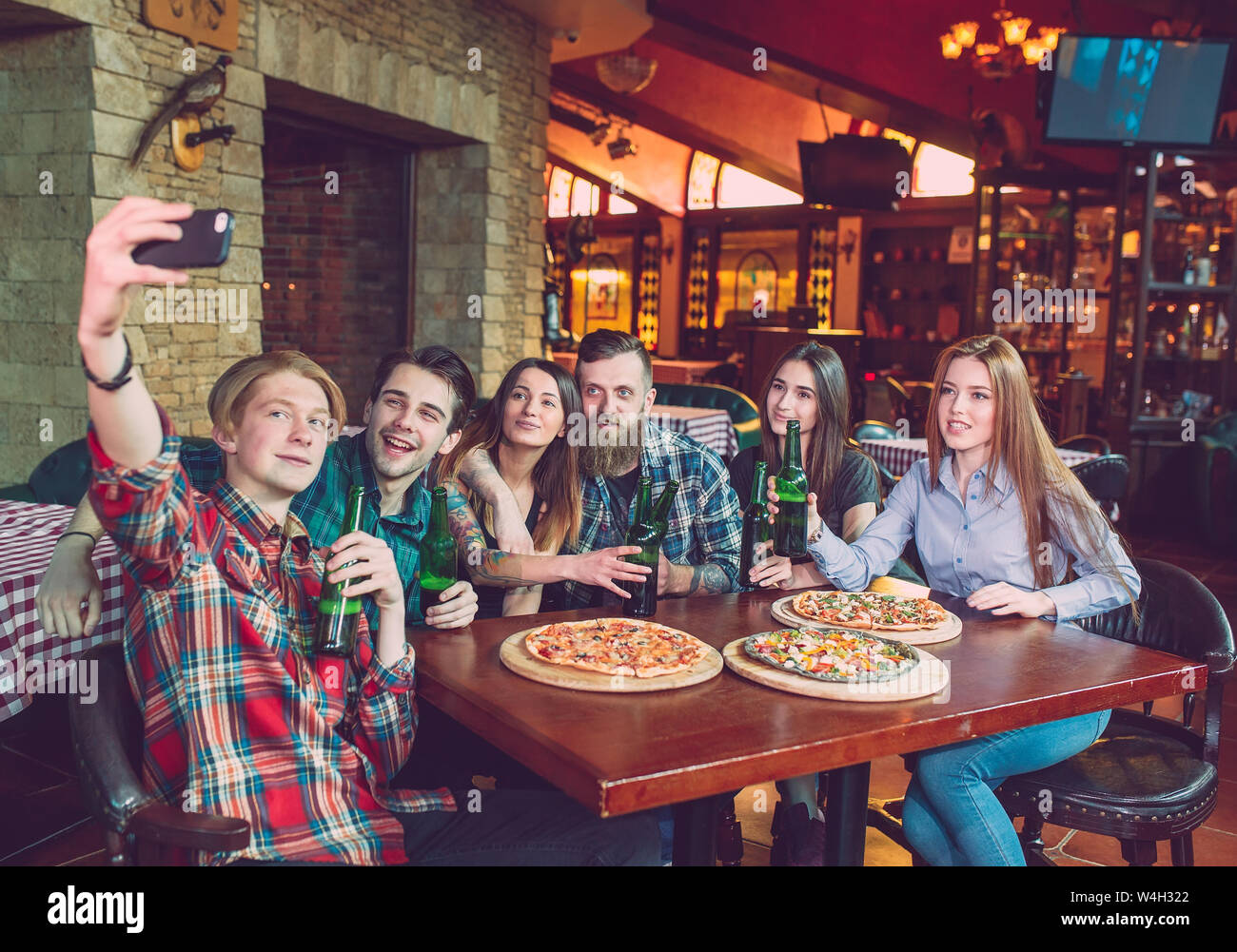 Use Mobile Phone Selfie Photo Group Friends Stock Photo - Alamy