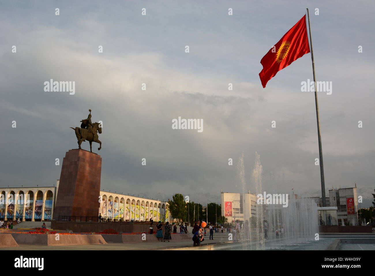 Manas statue and national flag. Ala-Too square. Bishkek. Kyrgyzstan ...