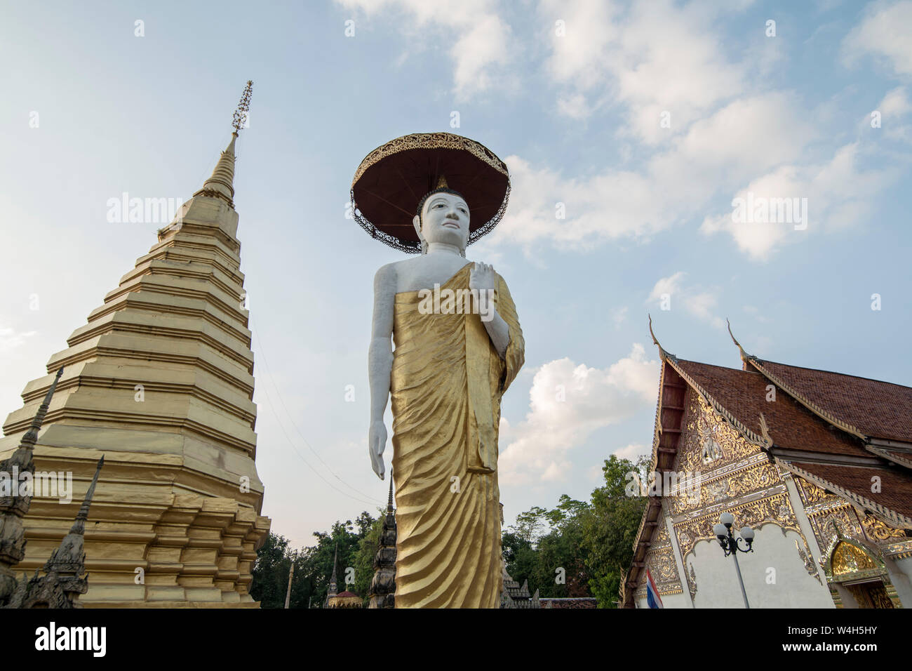 The Wat Phra That Chom Chaeng Temple near the city of Phrae in the ...