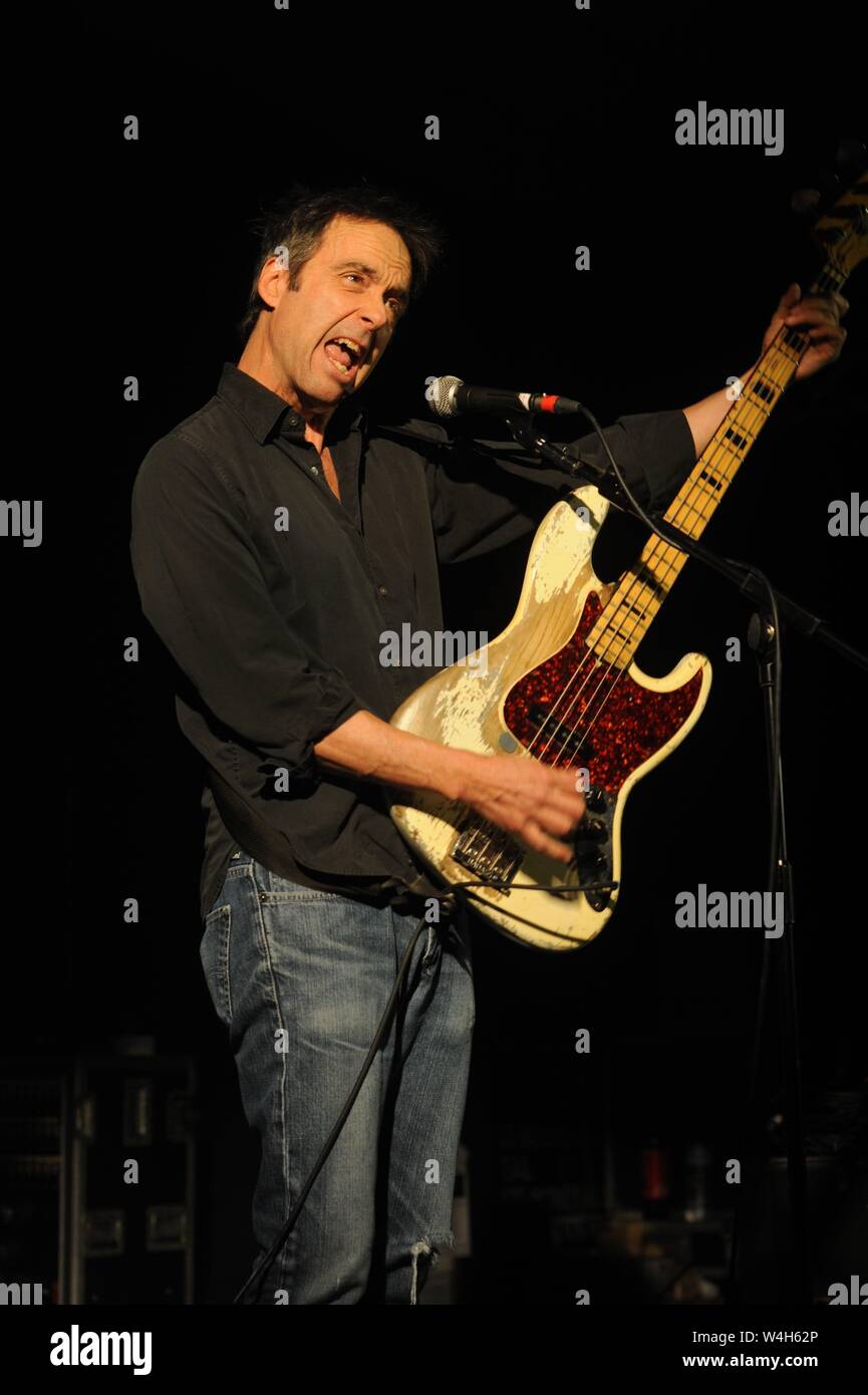 Mission of burma band hi-res stock photography and images - Alamy