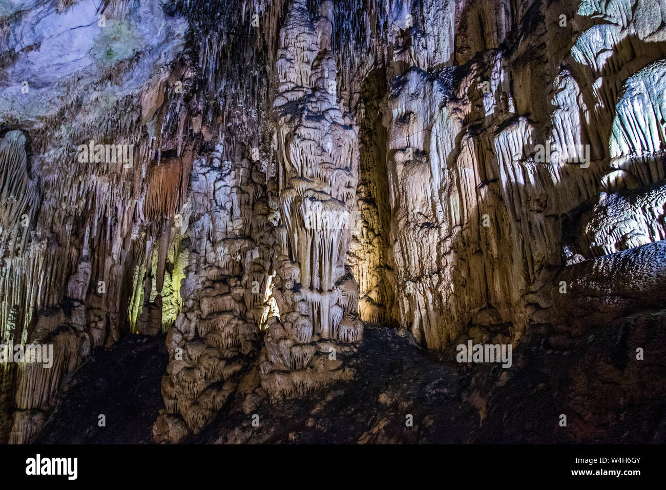 Caves Arta Majorca High Resolution Stock Photography and Images - Alamy