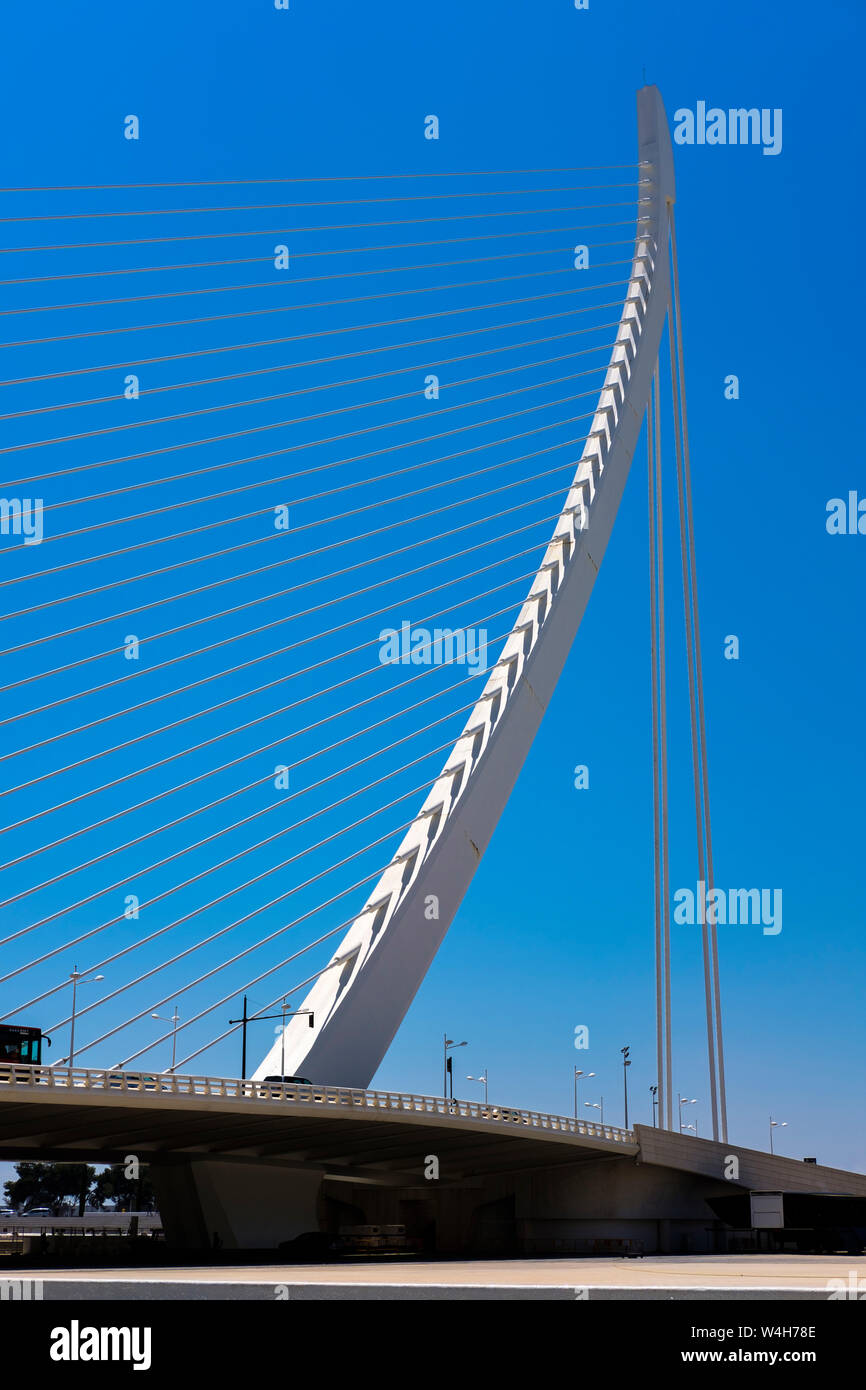 Puente de las artes hi-res stock photography and images - Alamy
