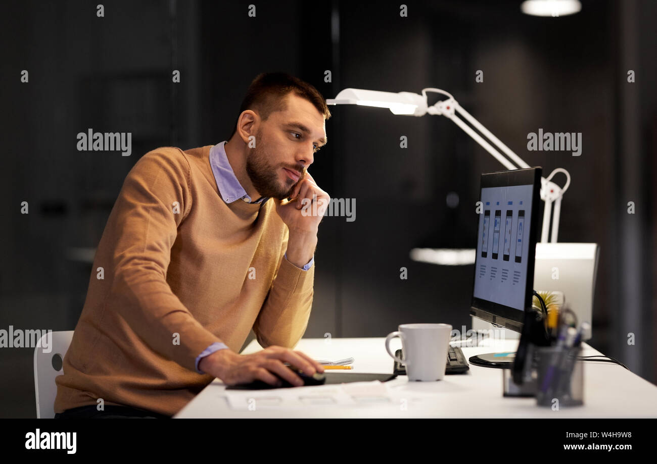 Office layout computer hi-res stock photography and images - Alamy