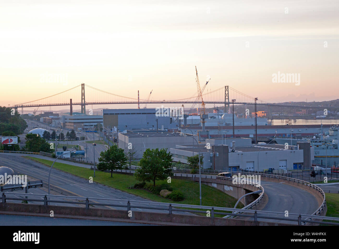 Halifax shipyard hi-res stock photography and images - Alamy