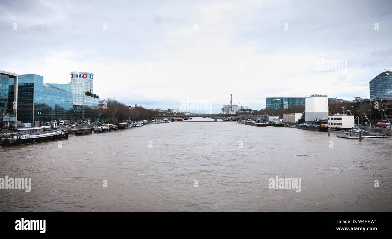 Microsoft Headquarters Paris High Resolution Stock Photography and ...