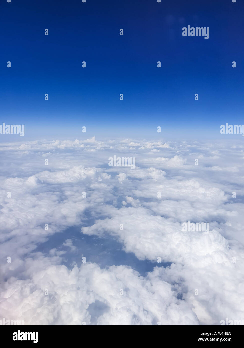 Aircraft from above hi-res stock photography and images - Alamy