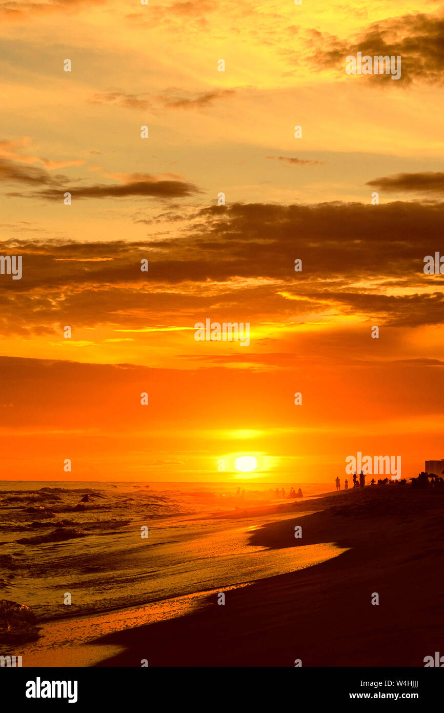 Beautiful Ocean Sunset scenic Landscape Stock Photo - Alamy