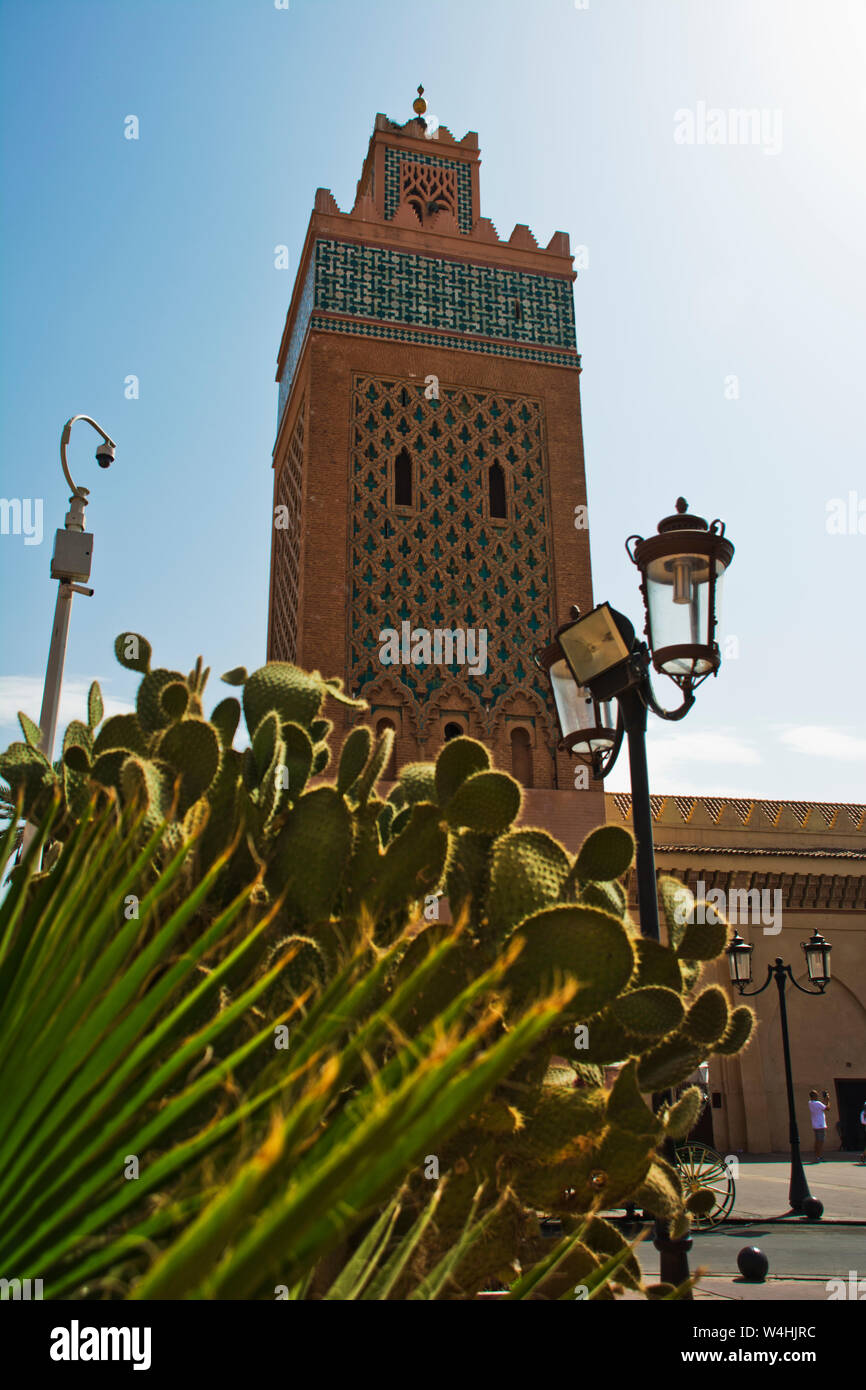 Marrakech street view hi-res stock photography and images - Alamy
