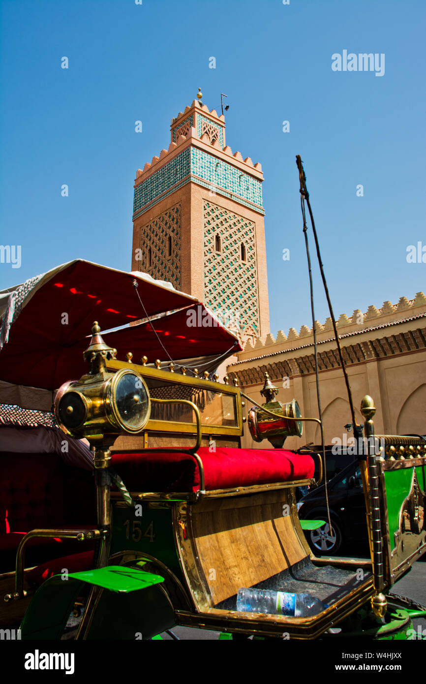 Street scene local islamic moroccan horse and cart outside mosque in ...