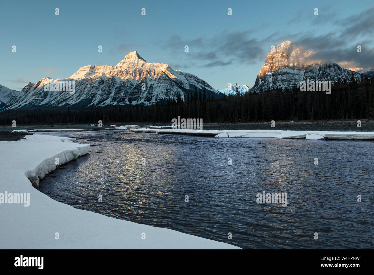 River canada spring hi-res stock photography and images - Alamy