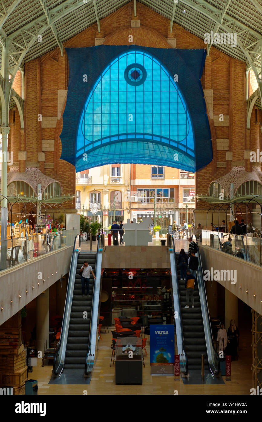 Mercado de colón valencia hi-res stock photography and images - Alamy