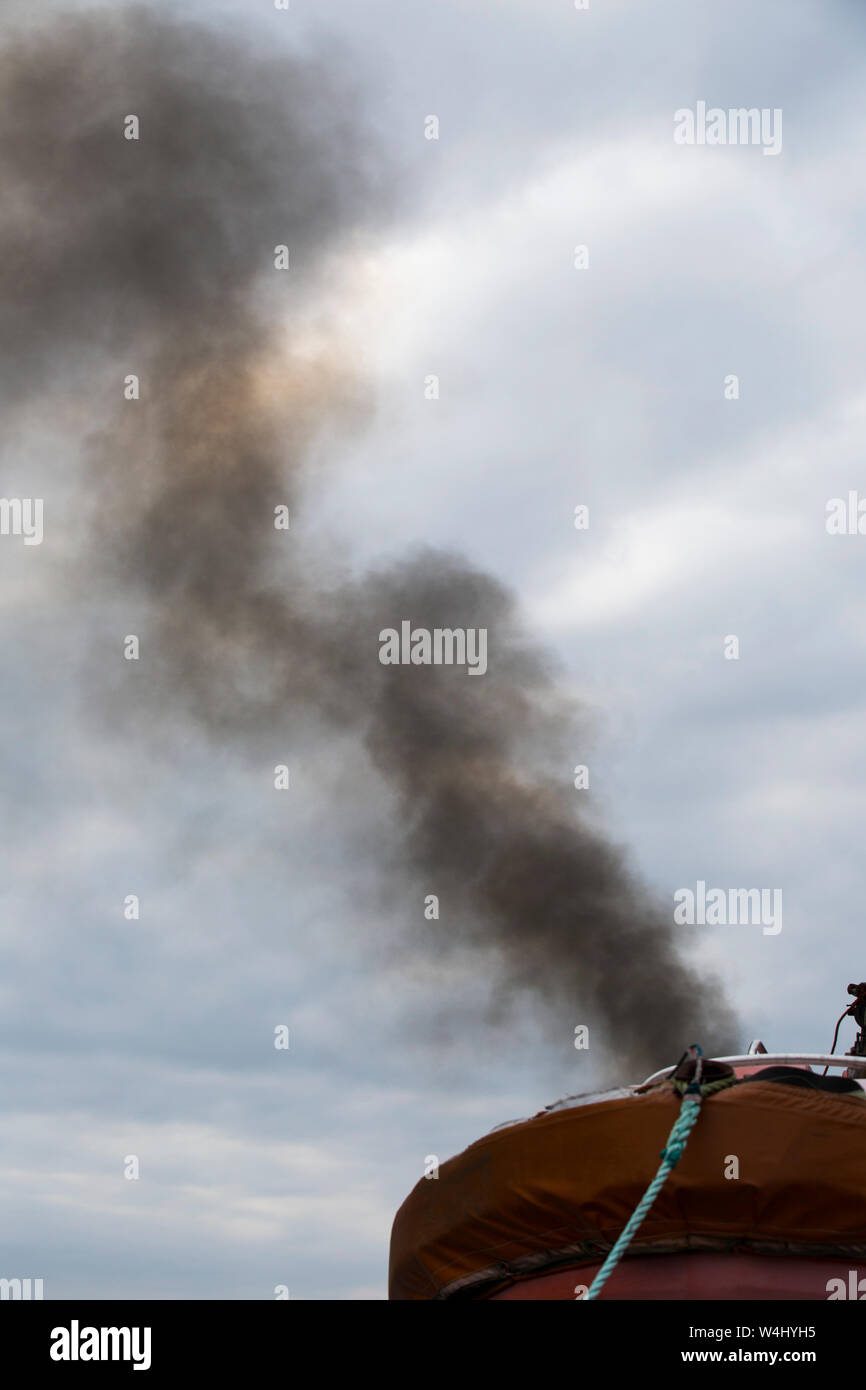Emissions from the Gills Bay, St Margarets Hope car ferry between ...
