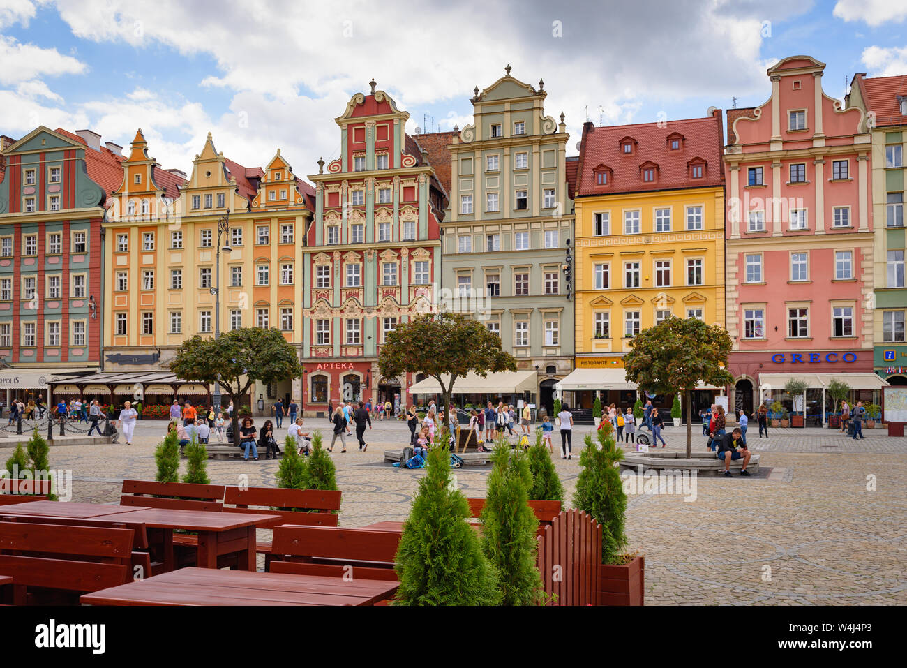 WROCLAW, POLAND - July 17, 2019: Market Square in Wroclaw Old Town ...